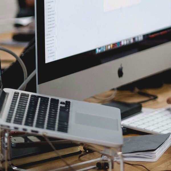 Can I connect a Windows laptop to an iMac - OurDeal.co.uk